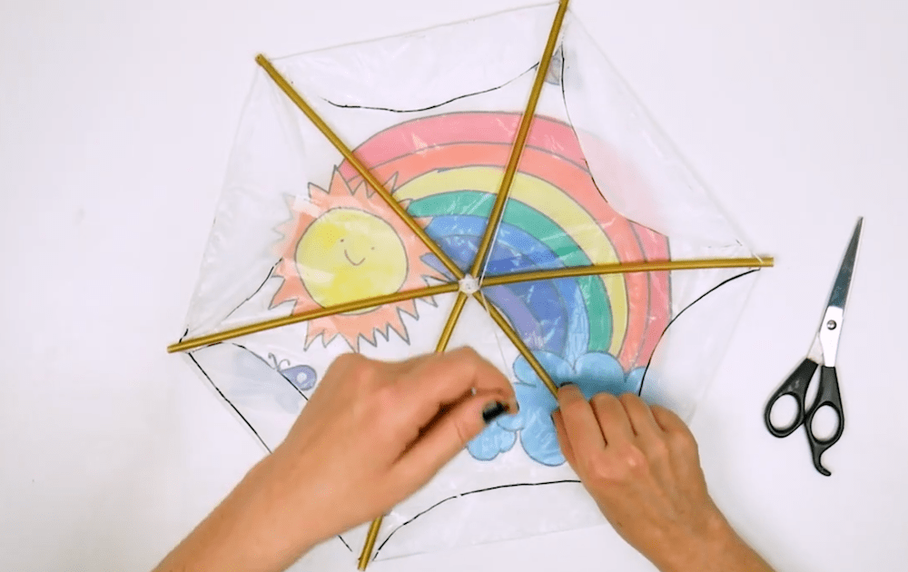 Come costruire un aquilone insieme ai bambini | FILA